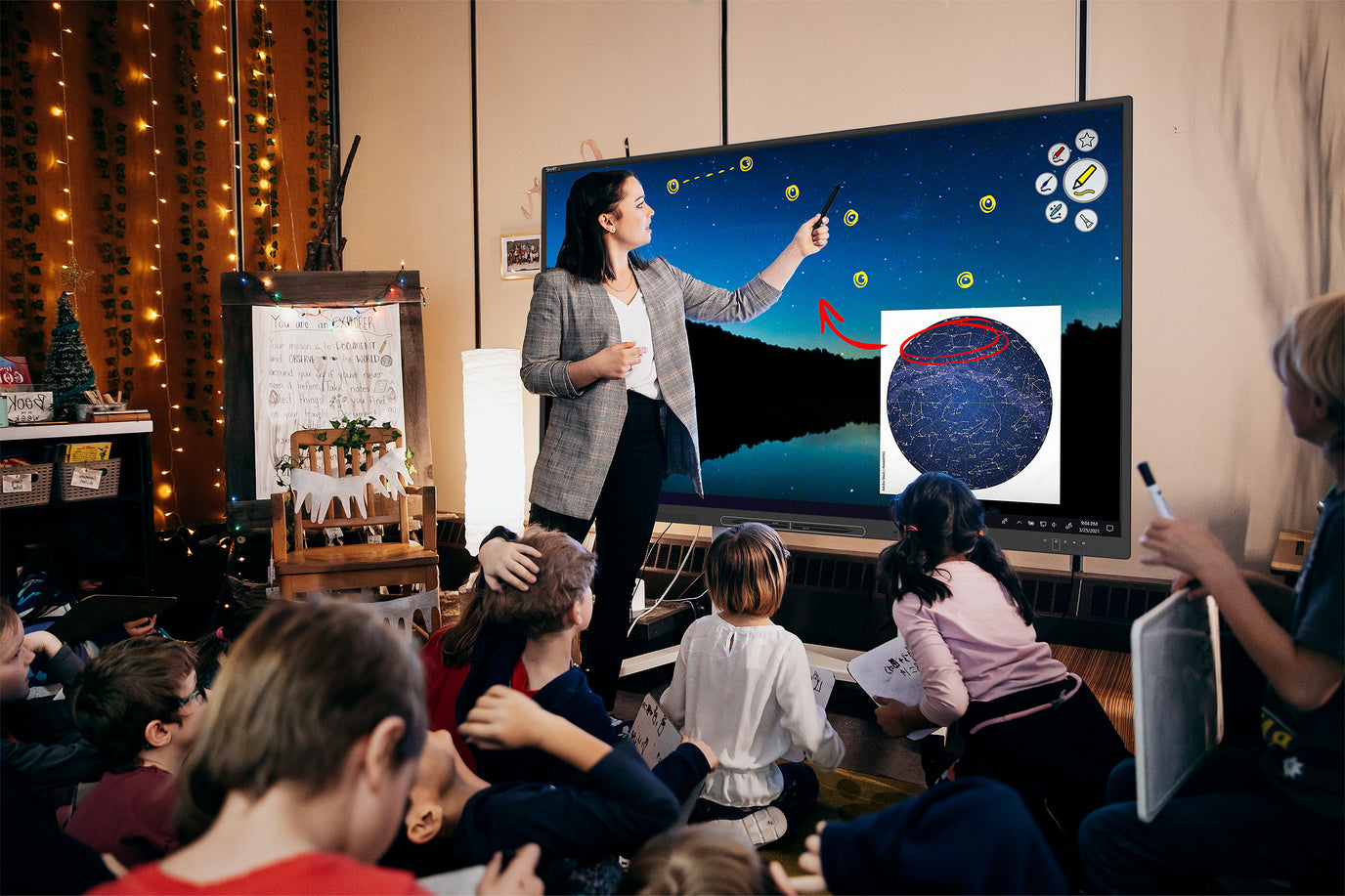 Noua serie de display-uri interactive GX V2 de la SMART Board® pentru